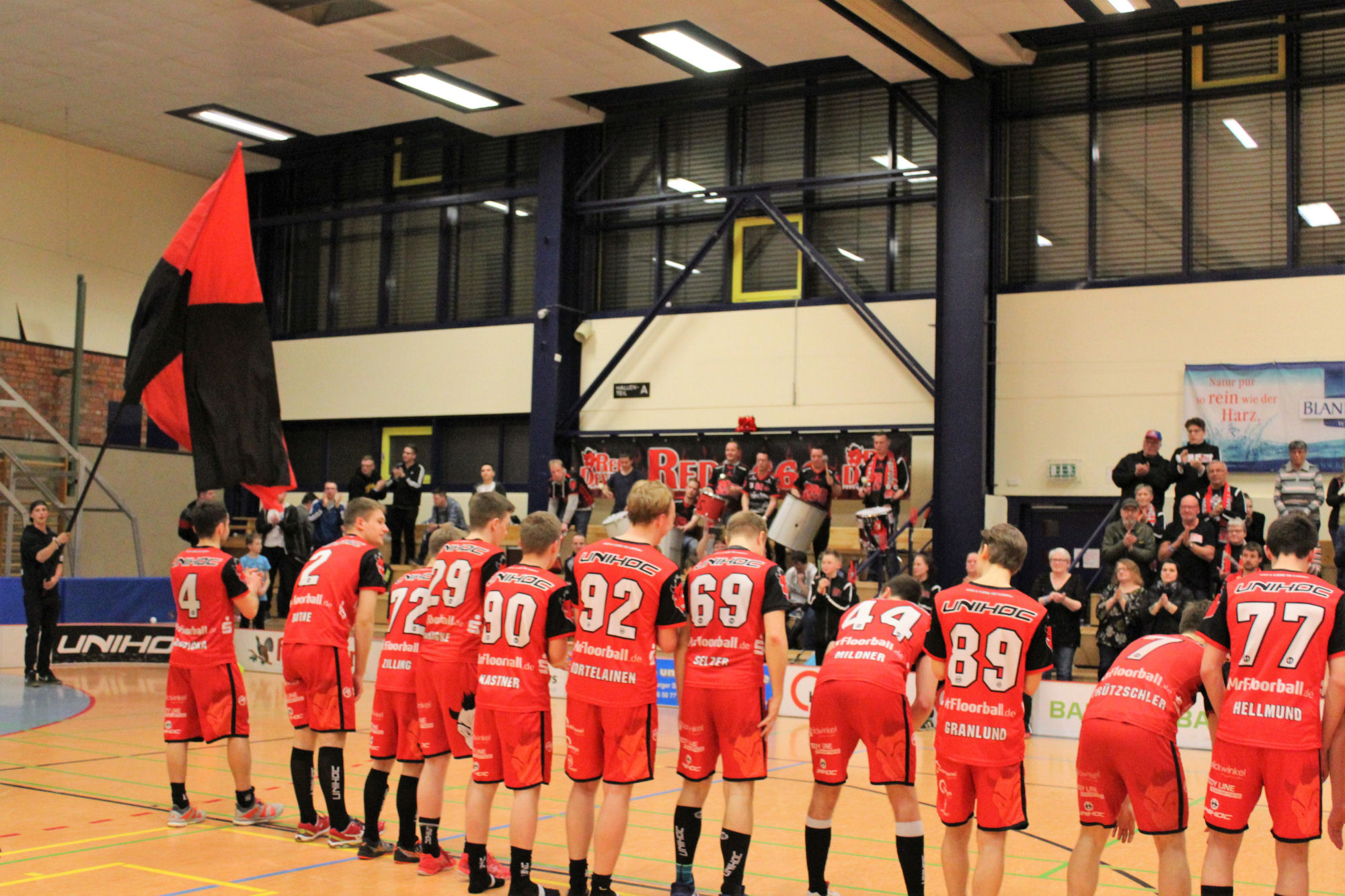 Mit knappem Heimsieg ins Halbfinale – Red Devils Wernigerode